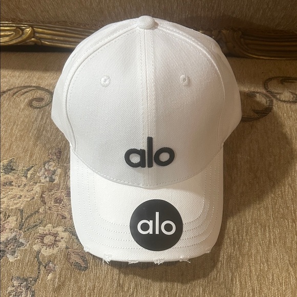 ALO Yoga | Accessories | Alo Yoga White Cap With Black Logo | Poshmark